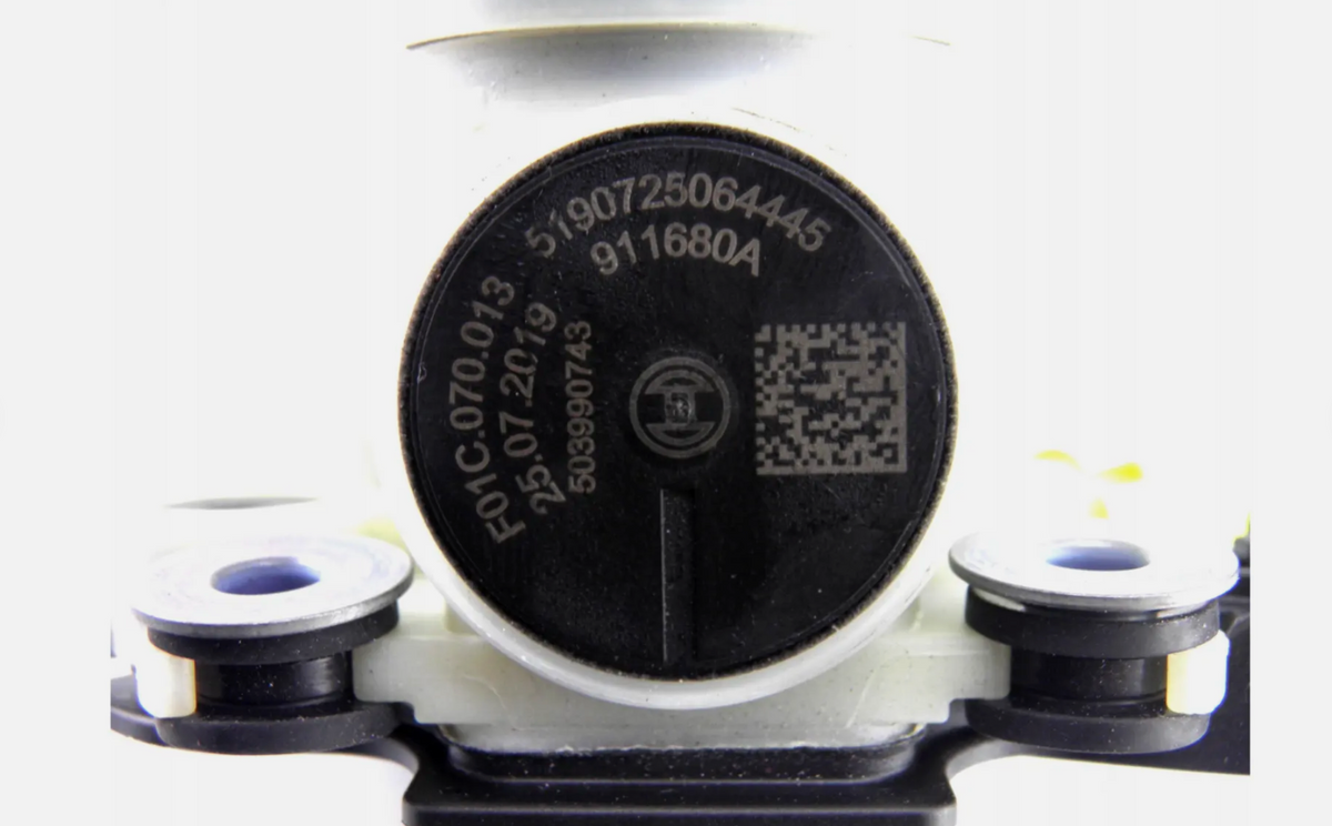 NEW OEM GENUINE Bosch Adblue Pump f01c250151 – SprinterAndMore